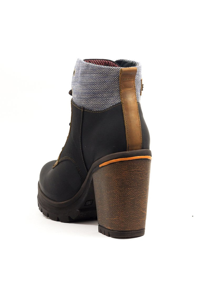 BOTAS MUJER MARCA SAN POLOS COLOR NEGRO