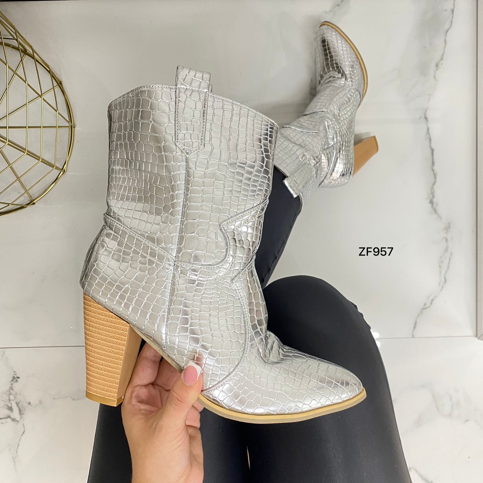 Botin texano textura plata