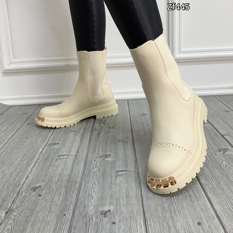 Botin beige aplique dorado